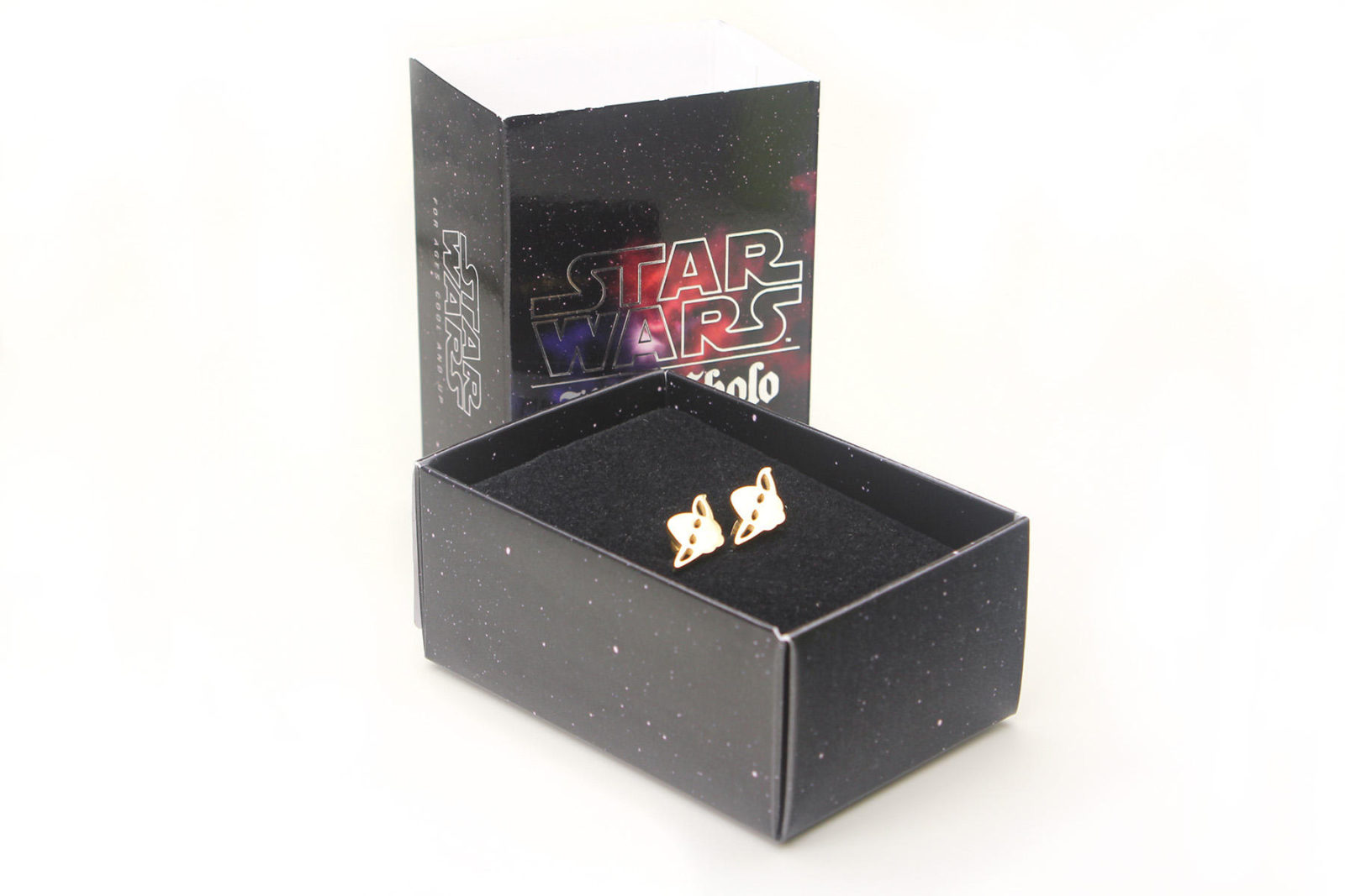 Review - Han Cholo Yoda stud earrings - The Kessel Runway