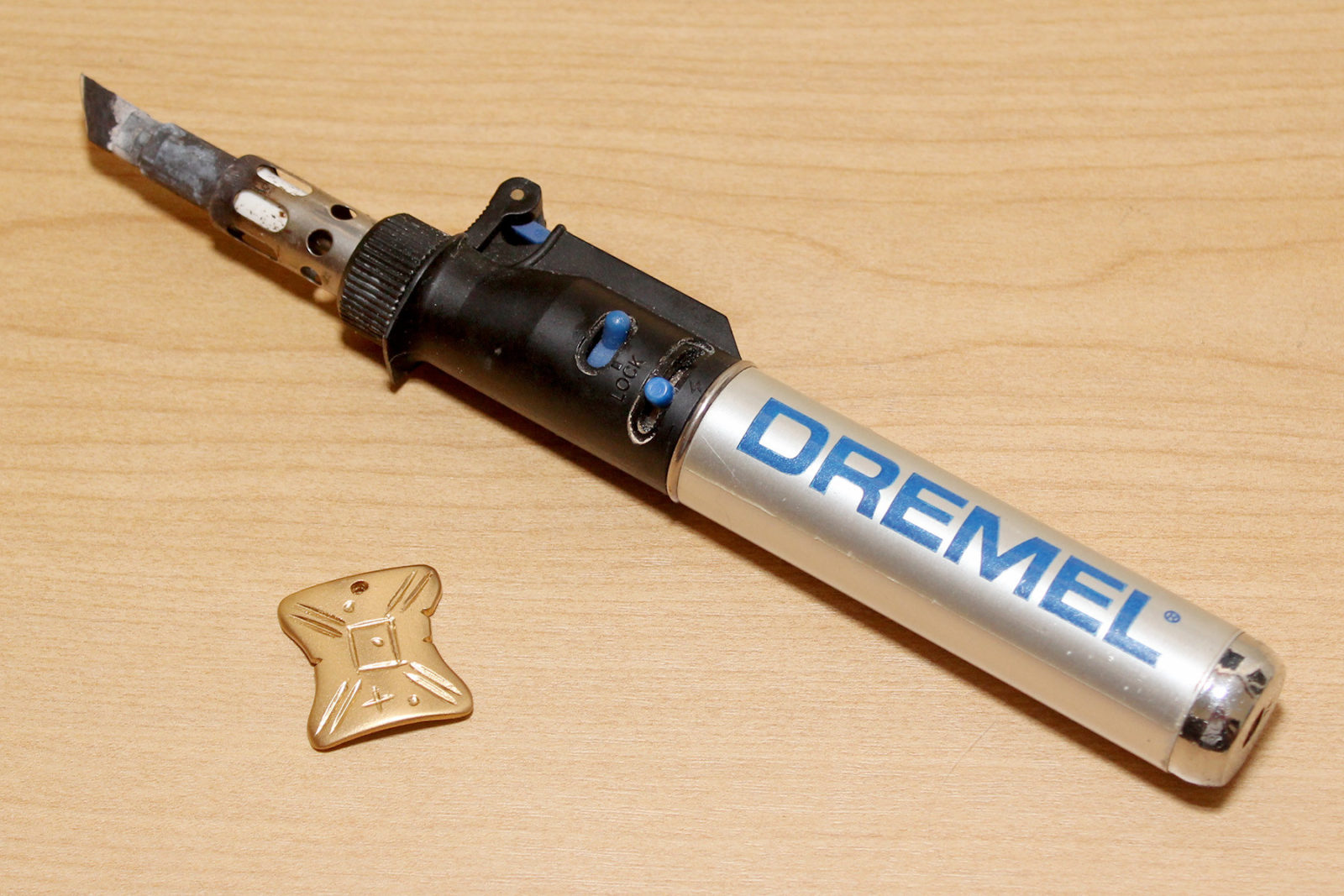 DIY - Star Wars Japor snippet necklace - The Kessel Runway