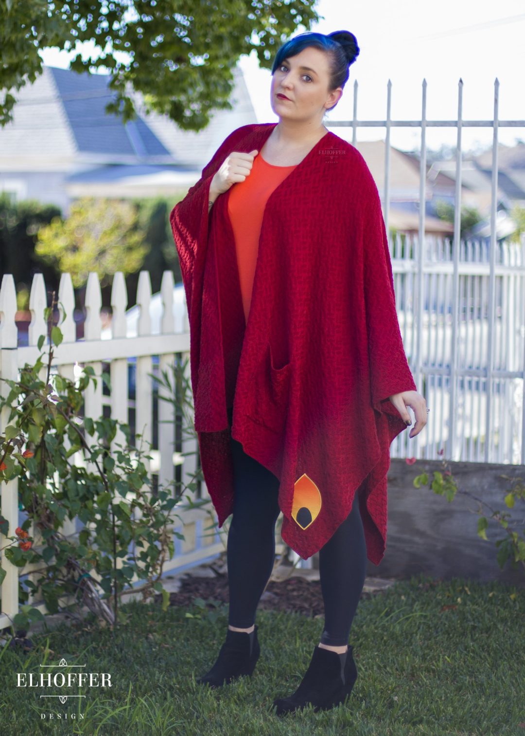 Gorgeous Elhoffer Design Galactic Queen Cape! - The Kessel Runway